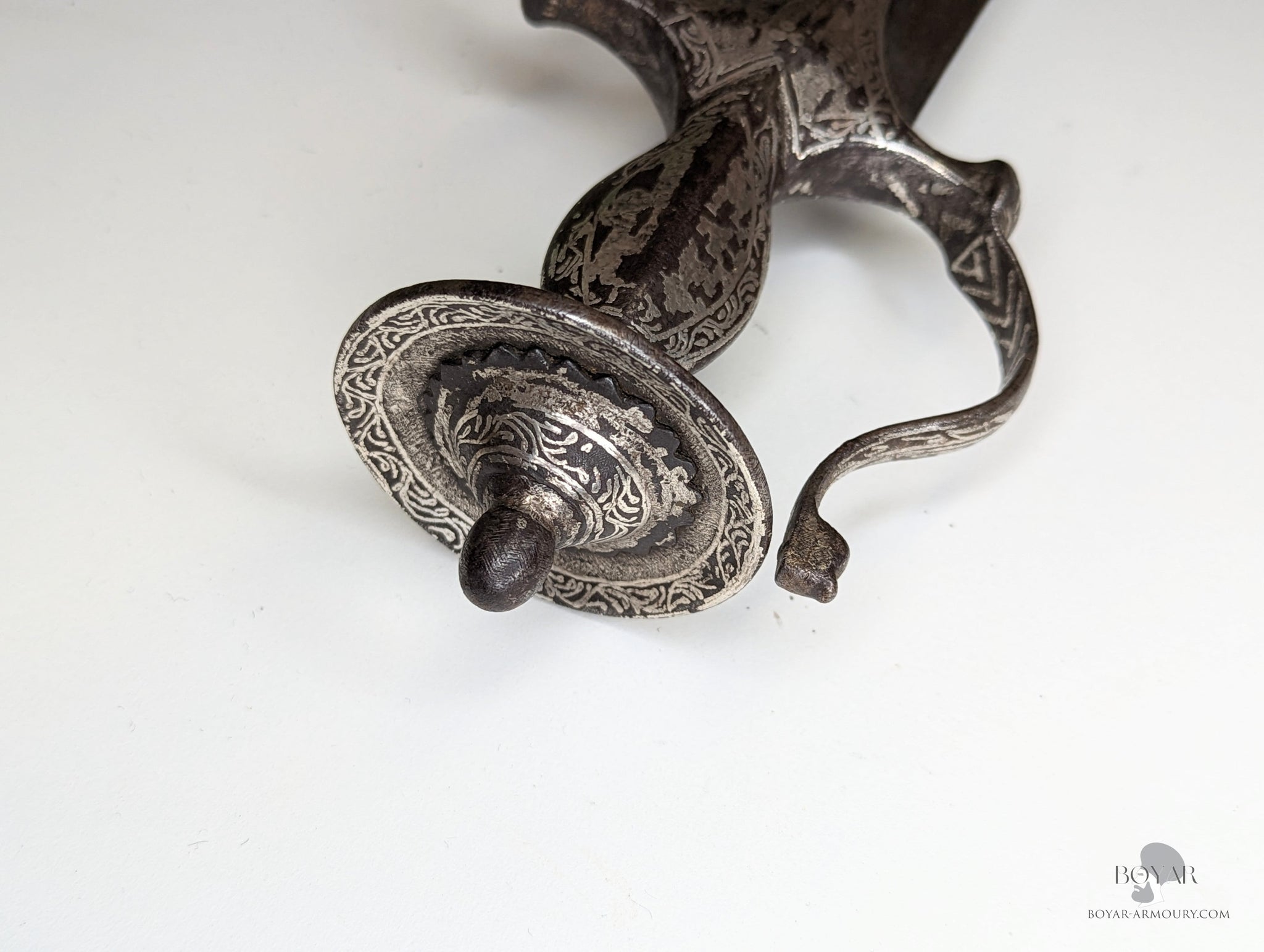 18th Century Indian Tegha, Silver Koftgari Tulwar Hilt – Boyar Armoury